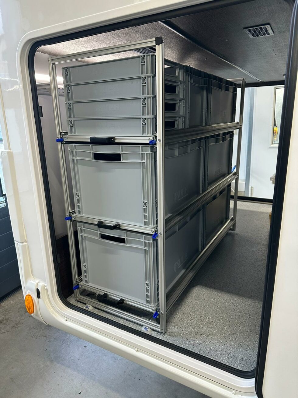 Auszugsysteme Wohnmobil Heckgarage Hannover - Deister Wohnmobile